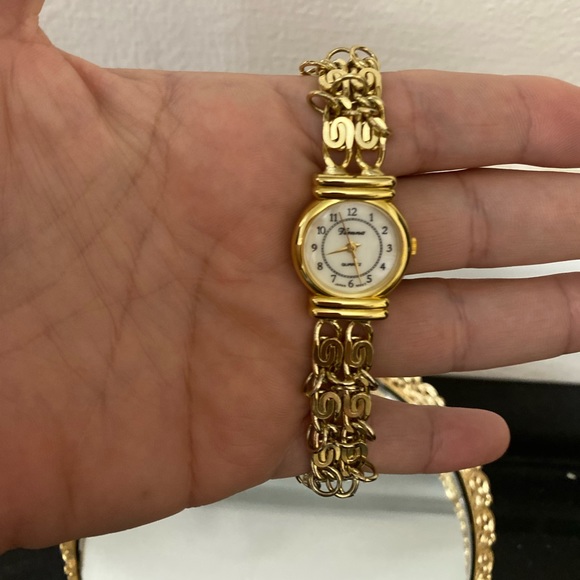 vienna | Accessories | Vintage Vienna Quartz Ladies Wrist Watch | Poshmark